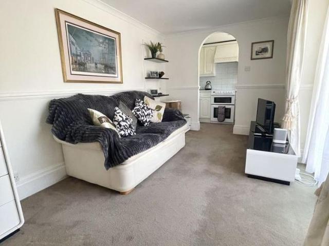 1 bedroom apartment to rent