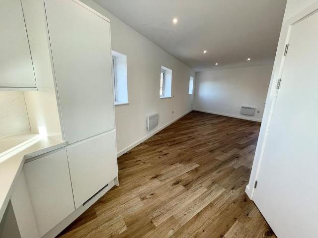 1 bedroom apartment to rent