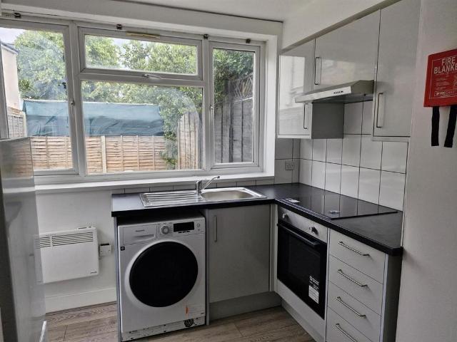 1 bedroom apartment to rent