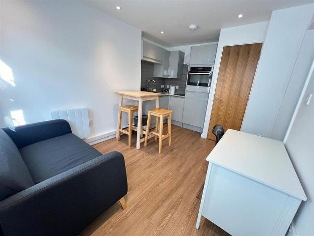 1 bedroom apartment to rent