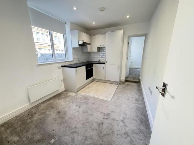 1 bedroom apartment to rent
