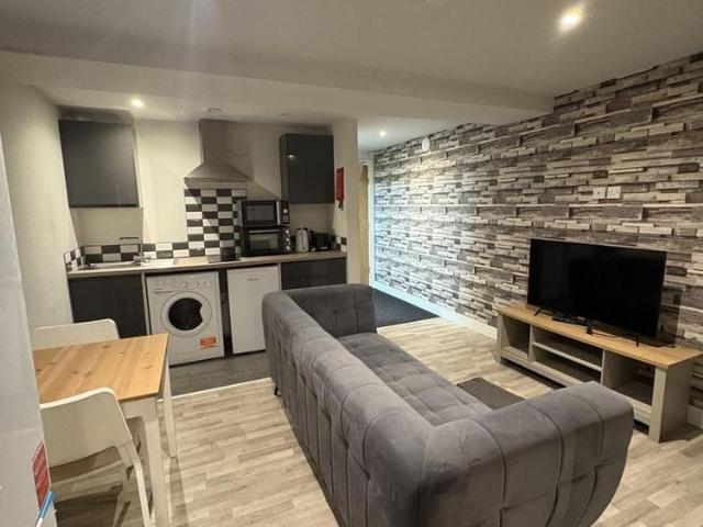 1 bedroom apartment to rent