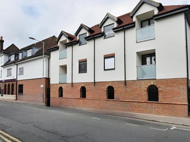 1 bedroom apartment to rent