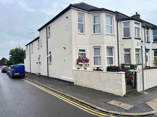 1 bedroom apartment to rent