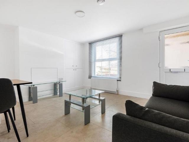 1 bedroom apartment to rent