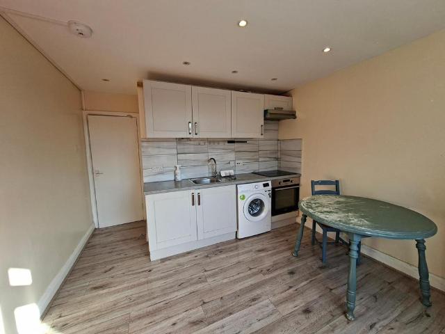1 bedroom apartment to rent