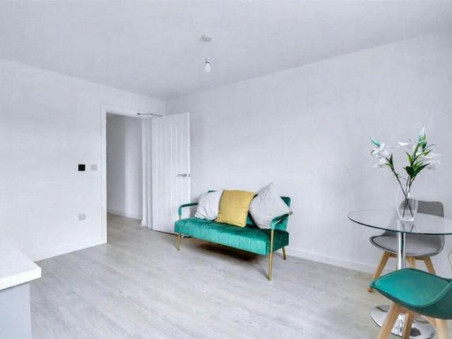 1 bedroom apartment to rent