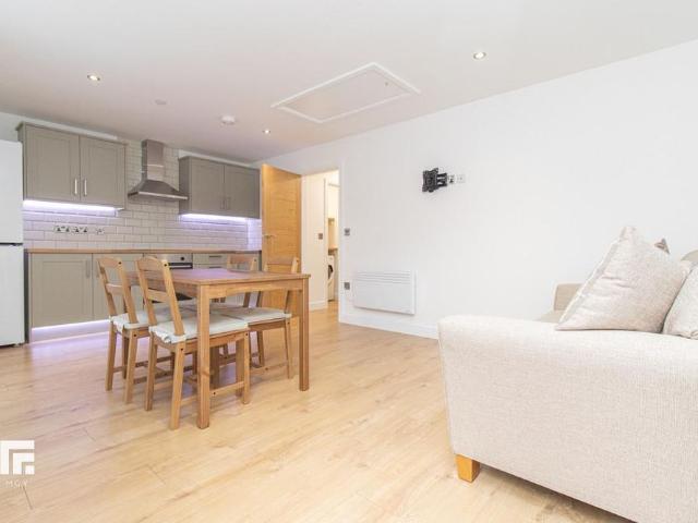 1 bedroom apartment to rent