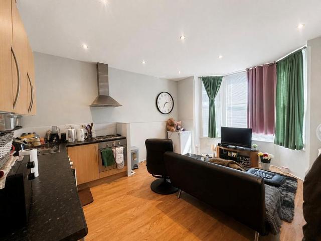 1 bedroom apartment to rent