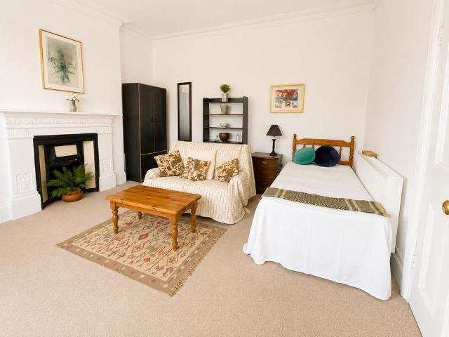1 bedroom apartment to rent