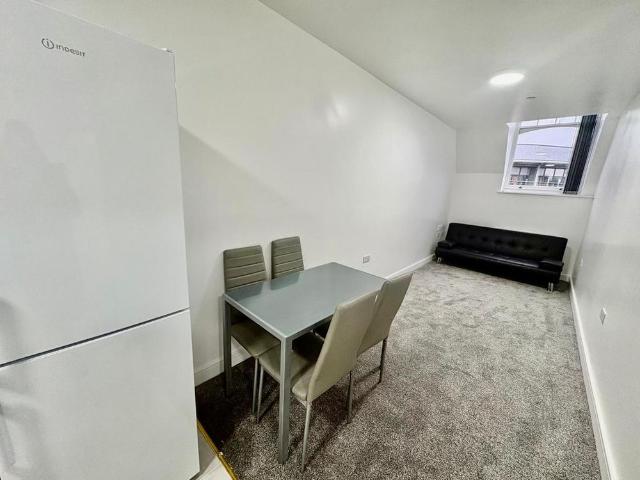 1 bedroom apartment to rent