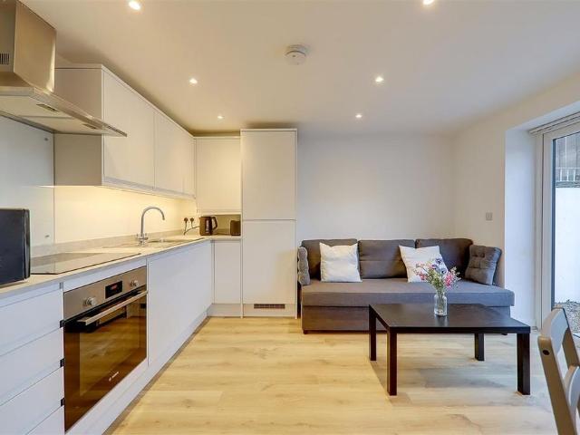 1 bedroom apartment to rent