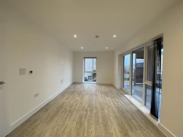 1 Bedroom Apartment To Rent