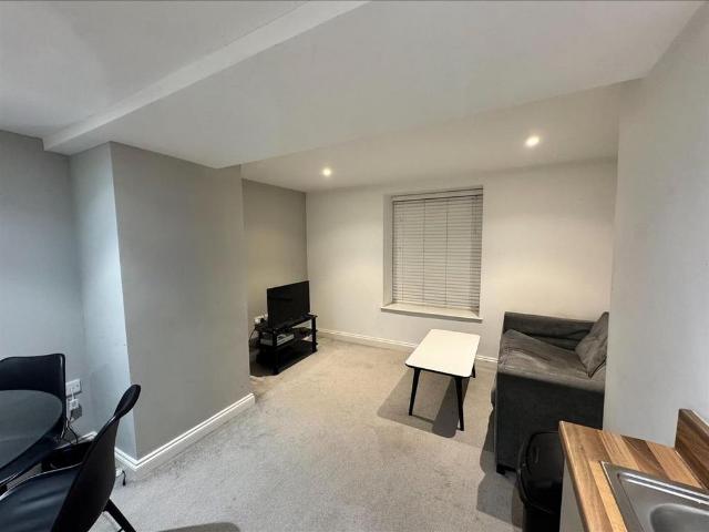 1 bedroom apartment to rent