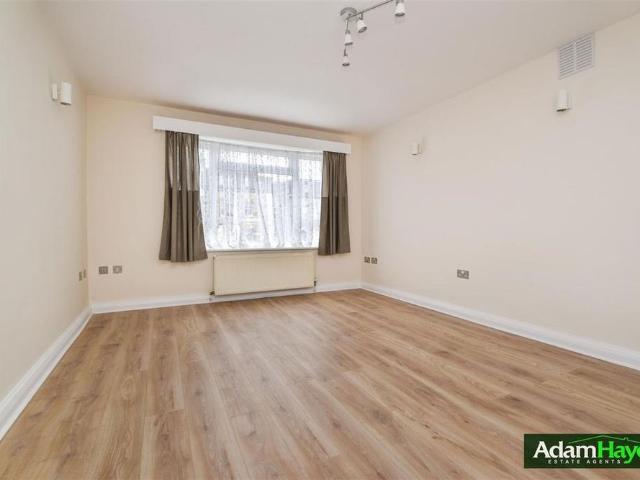 1 bedroom apartment to rent