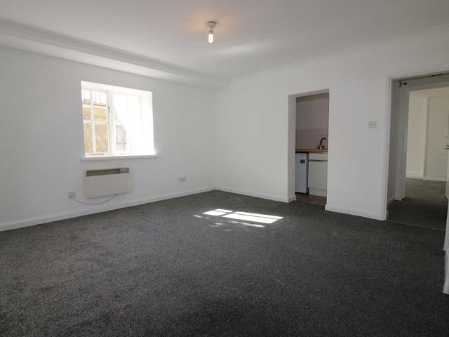 1 bedroom apartment to rent