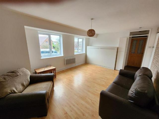 1 bedroom apartment to rent