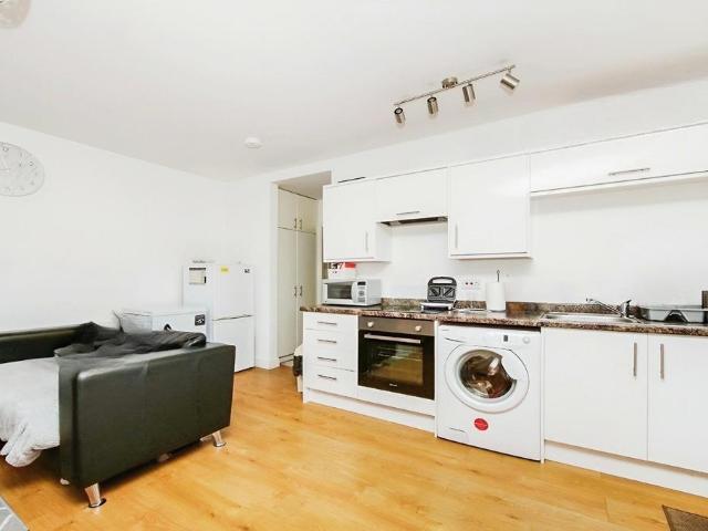 1 bedroom apartment to rent