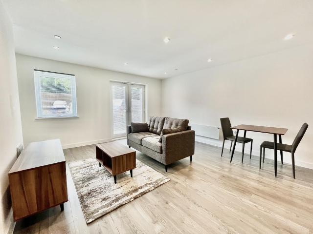1 bedroom apartment to rent