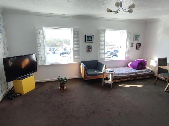 1 bedroom apartment to rent