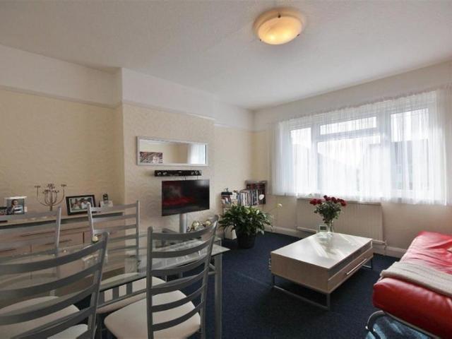 1 bedroom apartment to rent