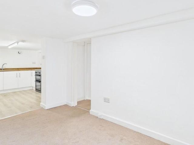 1 bedroom apartment to rent