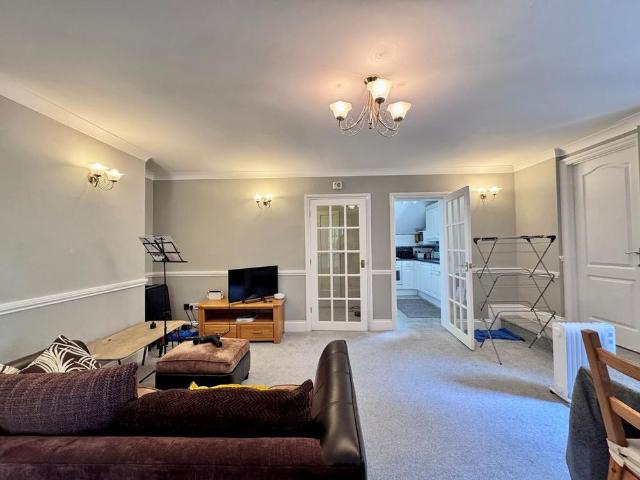 1 bedroom apartment to rent