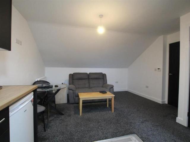 1 bedroom apartment to rent