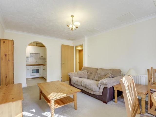 1 bedroom apartment to rent