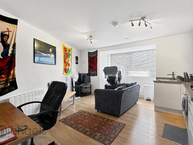 1 bedroom apartment to rent
