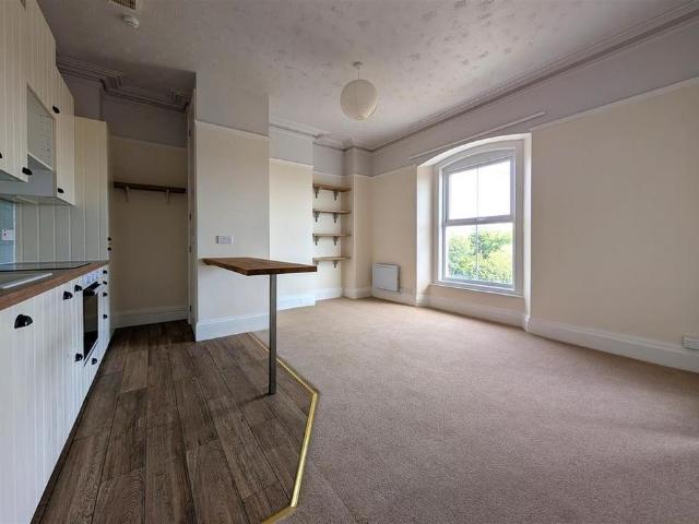 1 bedroom apartment to rent