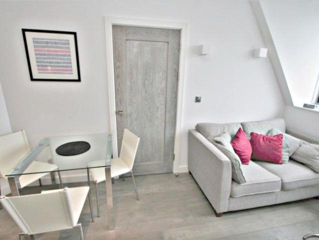 1 bedroom apartment to rent