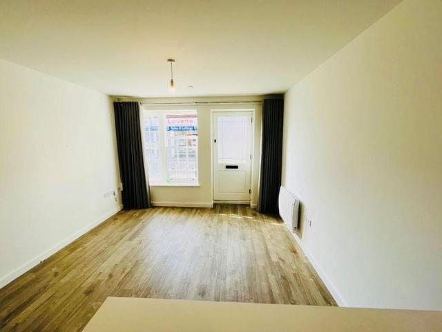 1 bedroom apartment to rent