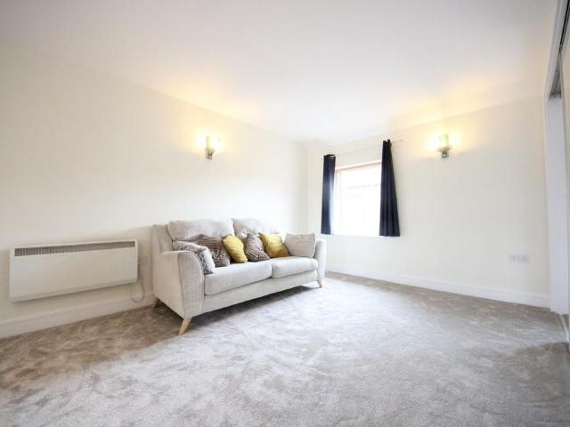 1 bedroom apartment to rent