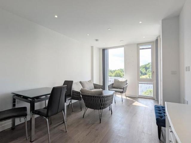 1 bedroom apartment to rent
