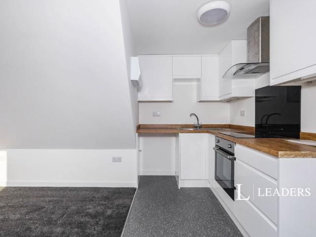 1 bedroom apartment to rent Commercial Road, Eastbourne, BN21