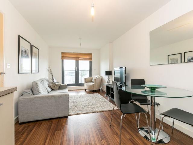 1 bedroom apartment to rent Cardinal Place, Guildford Road, Woking, GU22