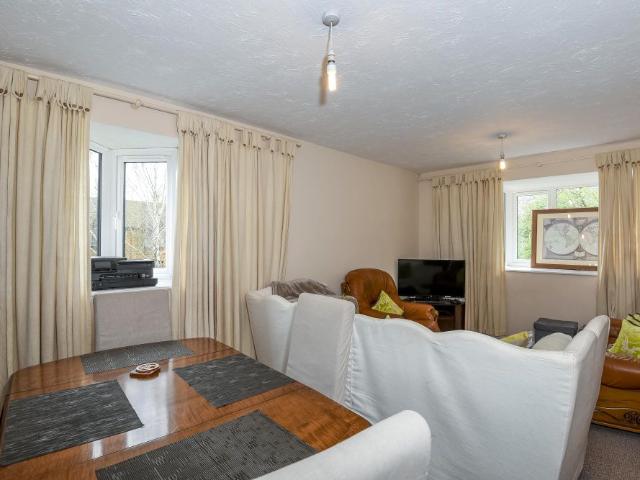 1 bedroom apartment to rent Beta Road, Woking, GU22