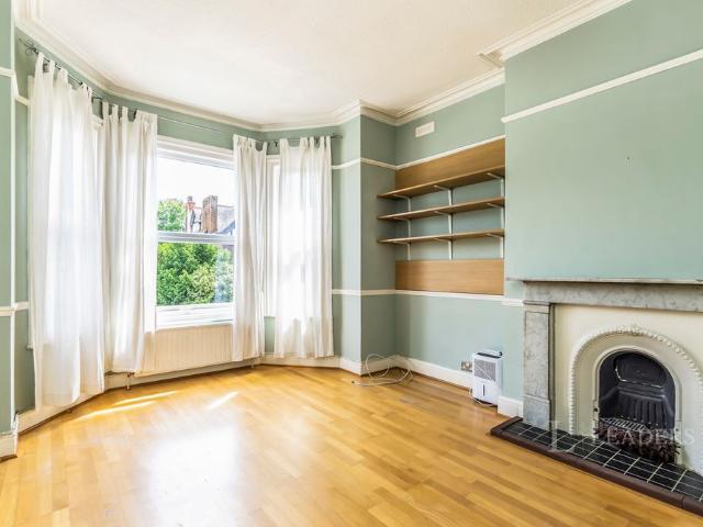 1 bedroom apartment to rent Birdhurst Rise, South Croydon, CR2