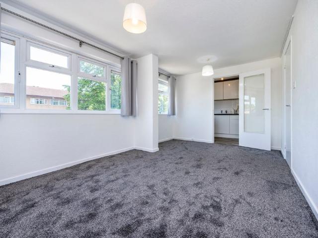1 bedroom apartment to rent Bramble Avenue, Conniburrow, Milton Keynes, Buckinghamshire, MK14