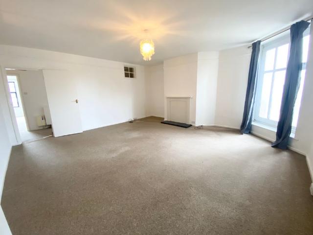1 bedroom apartment to rent Grand Avenue, Worthing, BN11