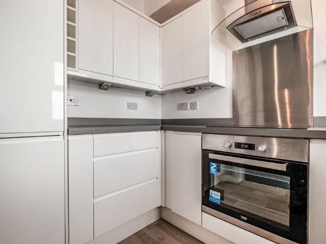 1 bedroom apartment to rent Dolphin Lodge, Grand Avenue, Worthing, BN11
