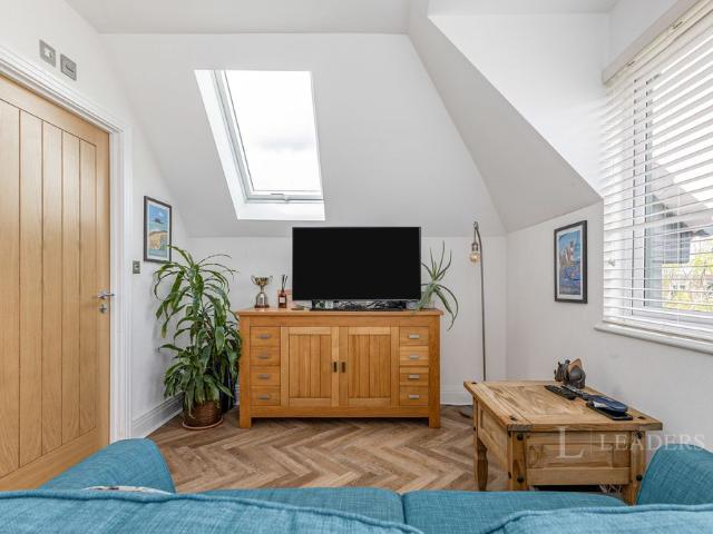 1 bedroom apartment to rent Fountain House, Leatherhead, Surrey, KT22