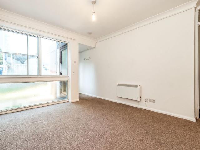 1 bedroom apartment to rent Floral Dene Court, Wantley Road, Worthing, BN14