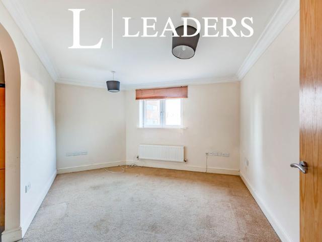 1 bedroom apartment to rent Kings Gate, Horsham, RH12