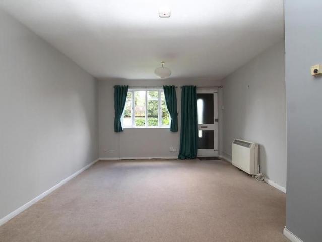 1 bedroom apartment to rent Hallington Close, Woking, GU21