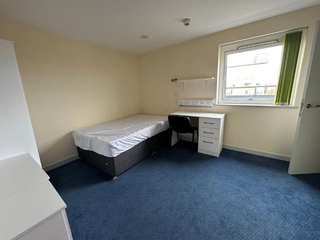 1 bedroom apartment to rent Halls, 151 Fawcett Road, Southsea, PO4