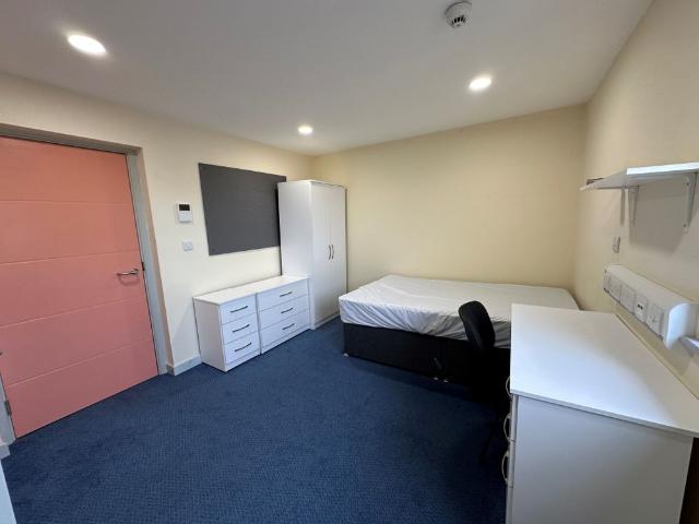 1 bedroom apartment to rent Halls, 151 Fawcett Road, Southsea, PO4