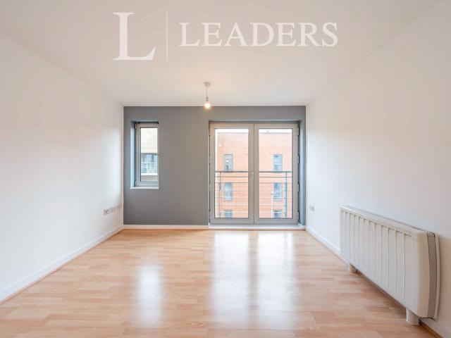 1 bedroom apartment to rent Hamburg House, Cross Street, Portsmouth, PO1