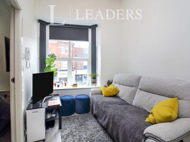 1 bedroom apartment to rent High Street, Bromsgrove, Worcestershire, B61
